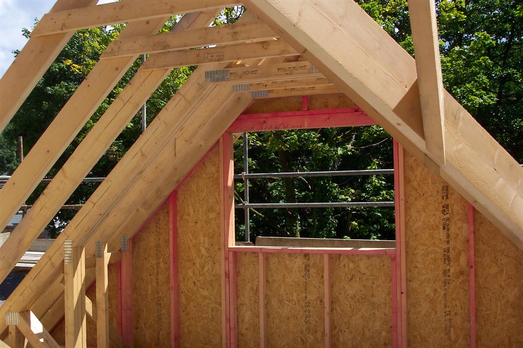 Fforest Timber Engineering :: ATTIC TRUSSES